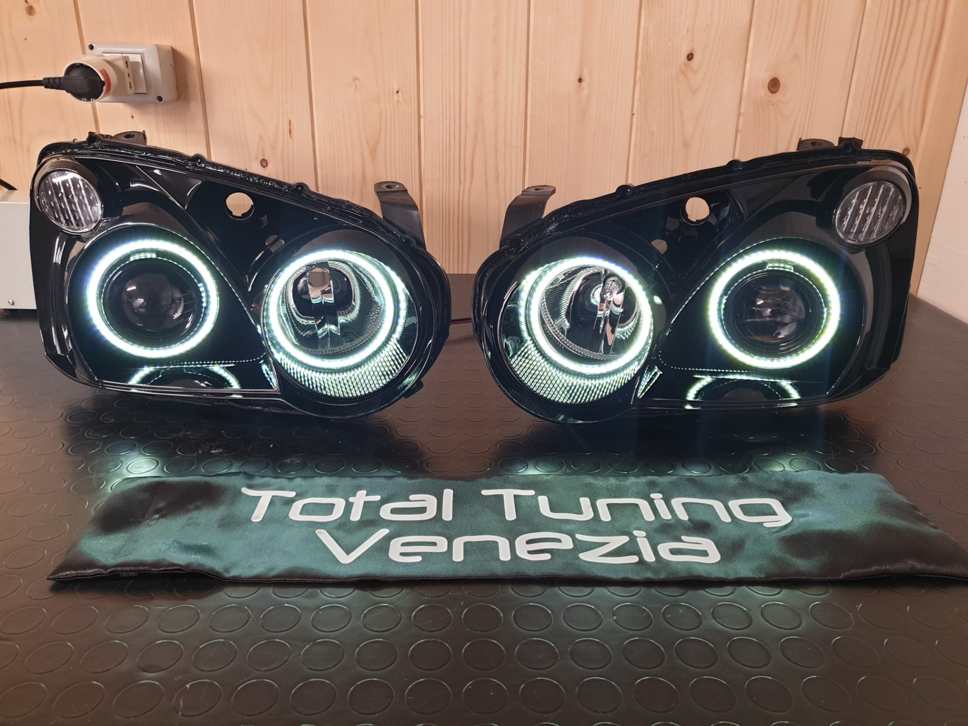 Subaru impreza Wrx/Sti full led angel eyes :: Total Tuning Venezia